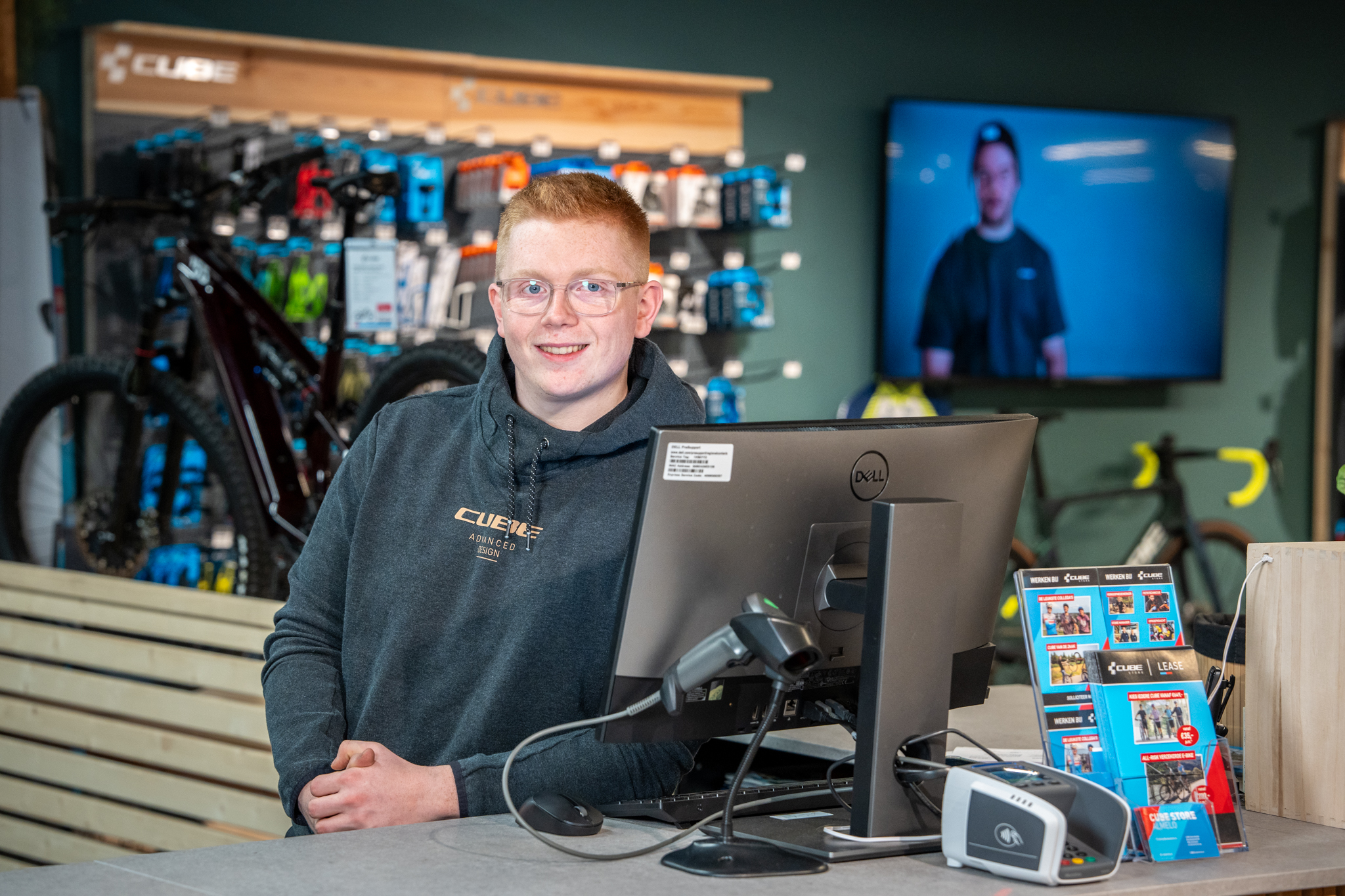 Sales employee CUBE Store Almelo - Oneway Bike